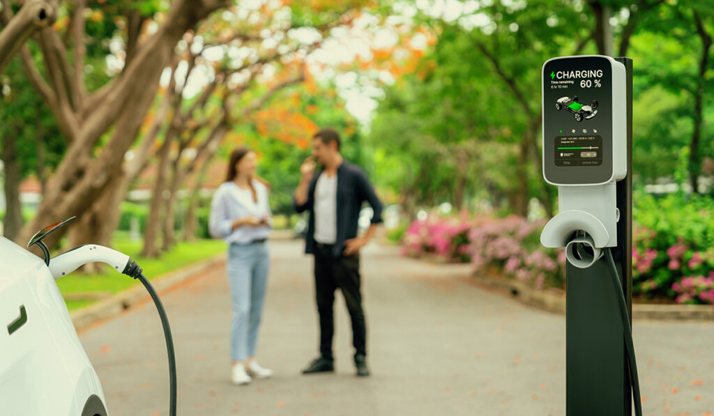 Benefits of EV Charging Stations for Businesses and Communities